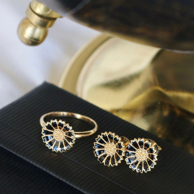 Schmuck mit Emaille